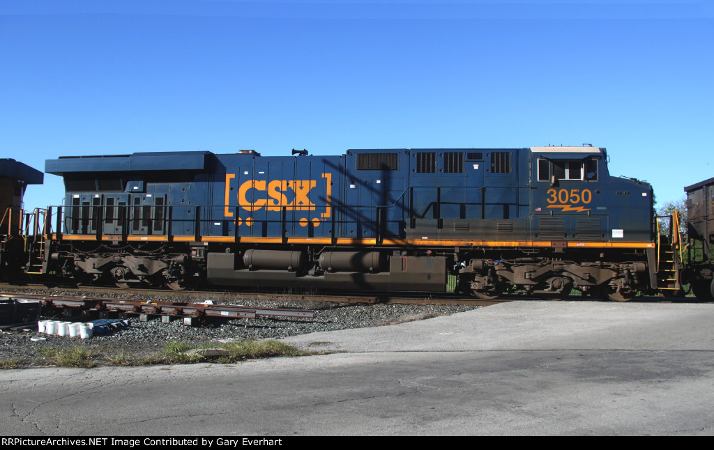 CSX ES44ACH #3050